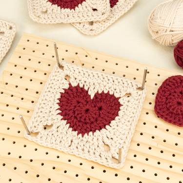 Heart Granny Square| Free Written and Diagram Patterns| Yeezhee